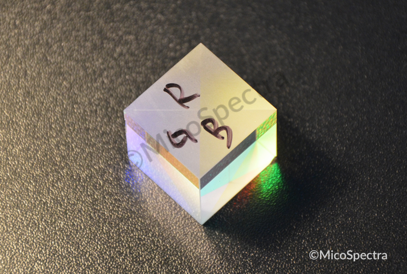 合光棱镜 X-Cube | 青岛微科光电 - 专业光学元件制造商